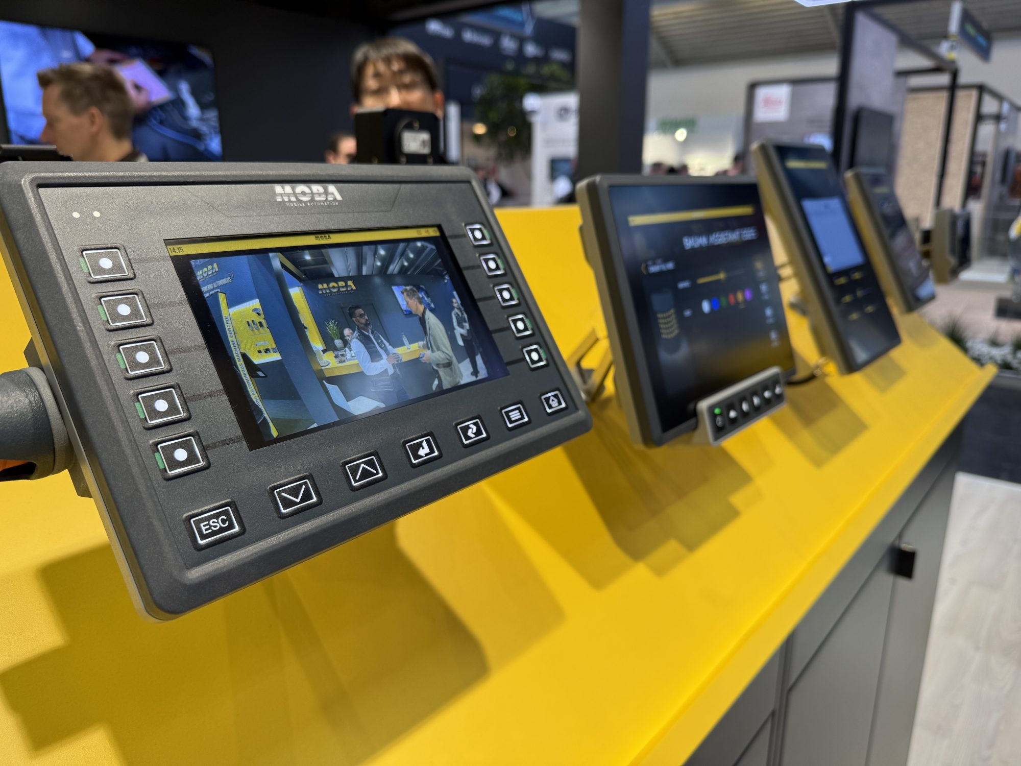 MOBA Display Technology - Tailored to Your Needs - MOBA Mobile ...